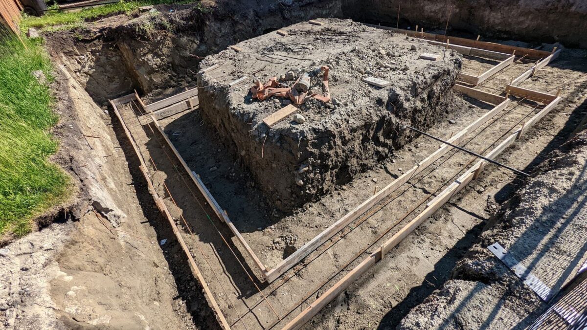 Calgary Excavation Contractor - Gold Homes Ltd.